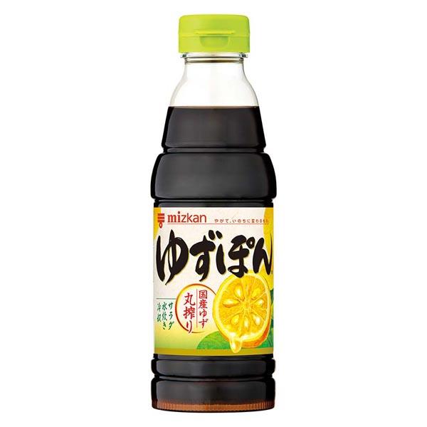 ゆず果汁を加えた味付けぽん酢です。そのままサラダや鍋のつけ汁、冷奴、焼魚などにお使い頂けます。いろいろなメニューをゆずの風味でおいしく頂けます。国産のゆずを丸搾りしています。ゆずの風味とまろやかな味わいで、水炊きなどの鍋物だけではなくサラダ...
