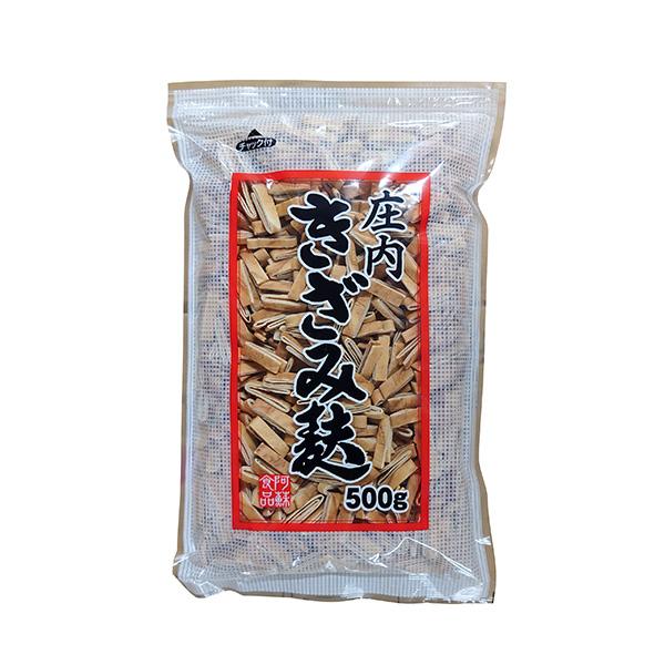 庄内麸は、「板麸（薄く延ばした生地を棒に巻き付け、直火で焼き上げ板状にした独特のもの）」を代表する麸として広く知られ、現在では全国で食されています。その庄内板麩を、使いやすく刻んだ状態にしました。水戻しの必要がないので、このままお味噌汁にド...