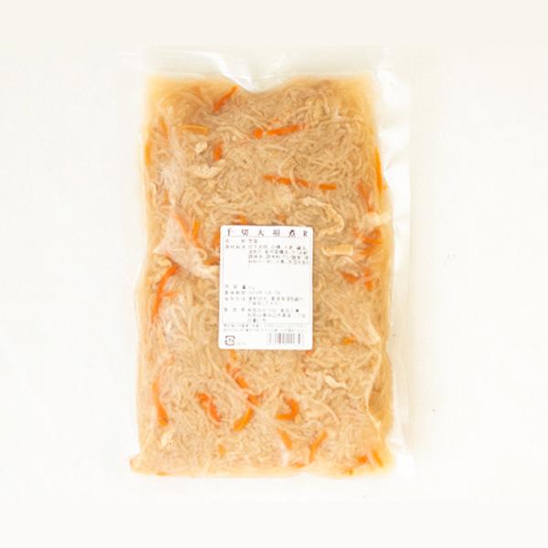 千切り大根に、にんじんや油あげの甘みをプラスして、じっくり炊き上げた千切り大根煮です。内容量：１ｋｇ【冷蔵便】