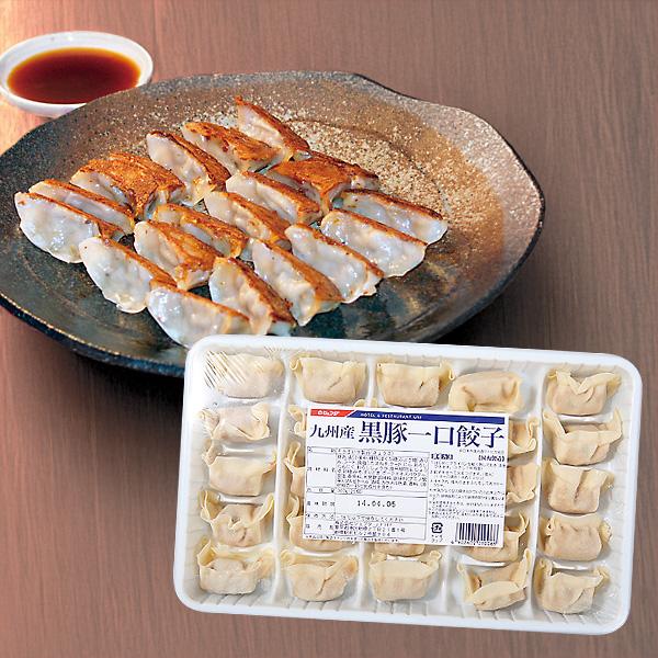 九州産黒豚を贅沢に使用し、肉本来の濃厚なコクと脂身の甘みを一粒に凝縮しました。加熱せず「生」のまま急速冷凍しているため、焼き上げた瞬間に閉じ込められた旨みが一気に溢れ出します。３００ｇ（２５個入り）の使い切りやすいサイズ感で、型崩れを防ぐ便...