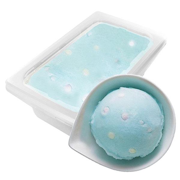 ３色のラムネ菓子が入ったかわいいラムネシャーベット。ラムネの爽やかな風味が楽しめます。アイスでワクワクをお届けする、ロッテの「バラエティ」シリーズです。大きさの目安：約２７ｃｍ×１７ｃｍ×高さ８．５ｃｍ【内容量：２リットル（２０００ｍｌ）／...