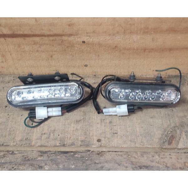 ○部品情報商品名:左右デイライト 社外外した車名/車種:スズキ エブリィ VAZ年式:H21/9型式:EBD-DA64V EVAS-ZK4型式指定/類別区分:15132 0613現品番号:IPF純正品番:社外品の為不明状態:中古品。汚れ、カ...