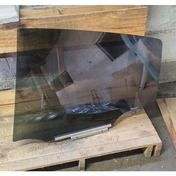 ○部品情報商品名:リア左 ドアガラス車名/車種:トヨタ ヴィッツ F セーフティエディションIII スマートキー プッシュスタートタイプ年式:H31/1型式:DBA-NSP135 AHXNKV型式指定/類別区分:16722 0064現品番号...