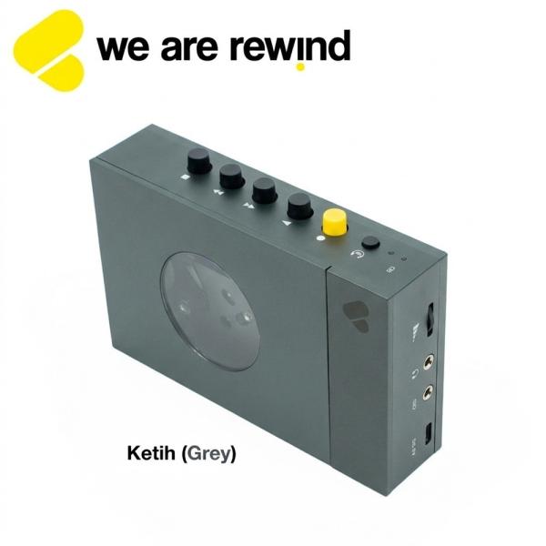 【発売日：2025年12月05日】モダンに進化したカセットプレーヤー「WE-001」アナログ・ステレオサウンドの魅力を、いま再び。美しく堅牢なアルミニウム製ボディに、Bluetooth 5.1 機能と充電式バッテリーを搭載。さらに、かつての...