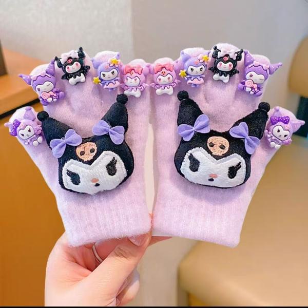 子供用のニット手袋が新モコモコとした厚手ニット素材を使い、優しくて暖かい守りをもたらす指ぬきタイプにキャップが付いて、需要次第で保温性と動きやすさが選べる男の子も女の子も気軽に使える冬ファッションに必ず大活躍のお洒落防寒アイテムサイズ（cm...