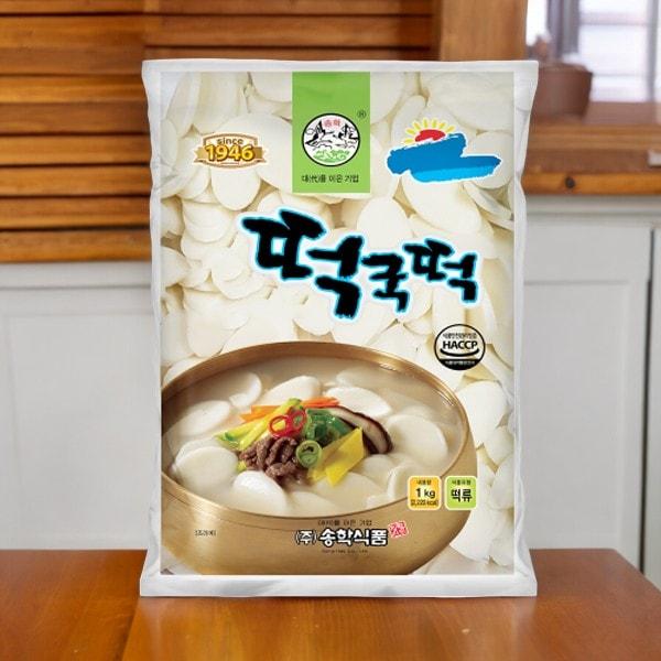 名称松鶴(ソンハク)トック原材料名米（99％、輸入）、酒精、塩内容量1kg×12個賞味期限別途記載保存方法直射日光、高温多湿をさけて、涼しい場所に保存してください。開封後は冷蔵保管し、早めにお召し上がりください。長期保存する場合は冷凍保管し...