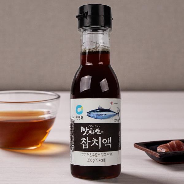 名称 [清浄園]チョンジョンウォン 味鮮生マグロエキス原材料名 精製水、マグロの濃縮液30.5%(マグロの濃縮液のベース、酵素剤)、醸造醤油[天日塩(豪州産)、?脂大豆(インド産)、小麦(米国産)]、精製塩(韓国産)、自然熟成カタクチイワシ...