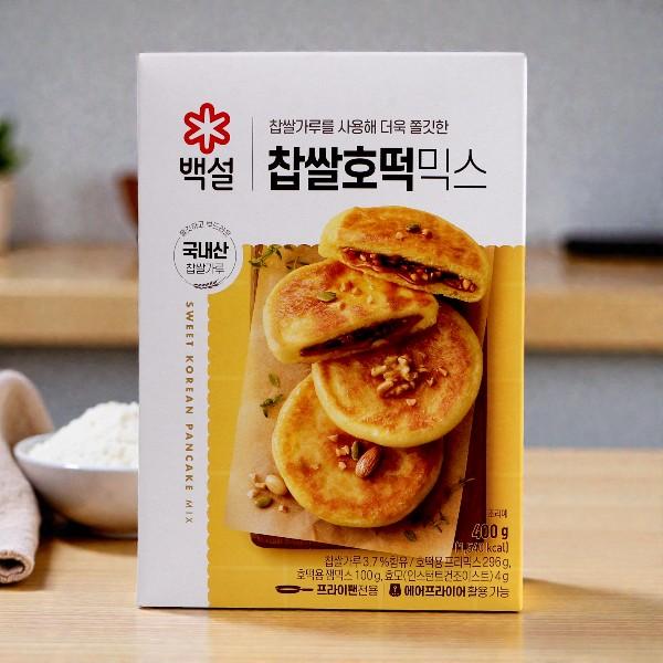 名称 韓国式ホットケーキミックス原材料名 [ミックス粉]小麦粉、もち米粉、 大豆油、米粉、 砂糖、混合粉乳、 食塩、ぶどう糖、 ドライイースト/増粘剤(加工でん粉)、 ベーキングパウダー、 香料、クチナシ黄色素、[ホットックシュガー]砂糖、...