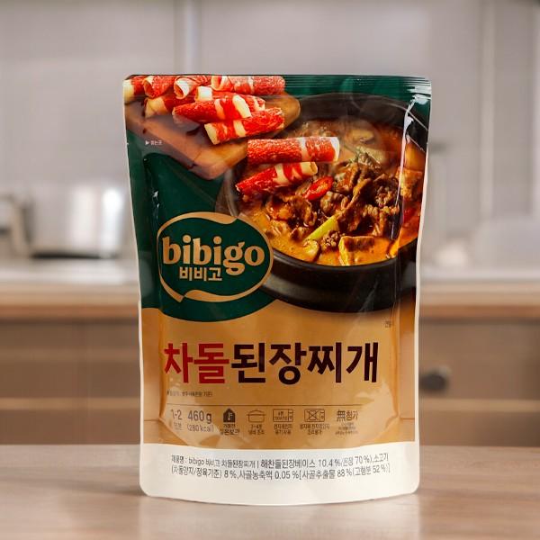 名称 bibigo 牛肉テンジャンチゲ原材料名 野菜（じゃがいも、長ねぎ、しいたけ、にんにく、唐辛子）、豆腐、みそ、牛肉、砂糖、唐辛子粉、シーズニング、牛脂、牛肉スープ、大豆発酵濃縮液、牛骨エキス、大豆粉、昆布・いわしエキス、こしょう／安定...