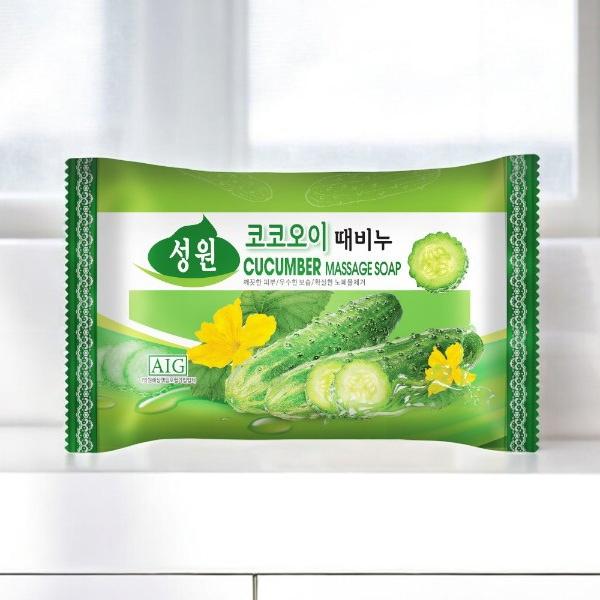 名称 [CUCUMBER BODY SOAP] キュウリ アカスリ 石鹸内容量 150g原産国名 韓国特徴 ほんのりきゅうりの香りがさわやかですっきりした洗い心地が特徴です。使用方法 湯船に身体を5分間浸けた後、石鹸の泡を立てて全身をこすり...