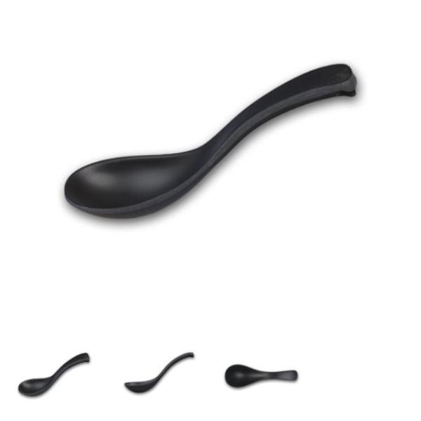 メラミン特有のテカリを無くした、マットでおしゃれな黒色なのでどんな料理も引き立ちます。用途：スプーン・ラーメン用のレンゲとしても・・・ちょうど良い大きさ【商品詳細】商品名：【スタイリッシュ メラミン食器(MatBlack)】マルチスプーン[...