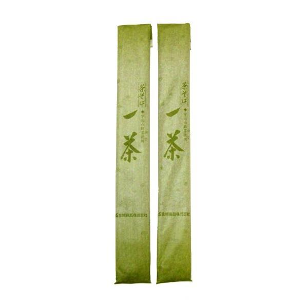 宇治茶そば一茶は、グレードの高い京都産の「宇治茶」を100%使用することにより、高級感のある茶そばに仕上げました。麺の長さを36cmと長めにすることで、その高い香りと甘く爽やかな味を存分にご堪能していただける最高級の宇治茶そばです。