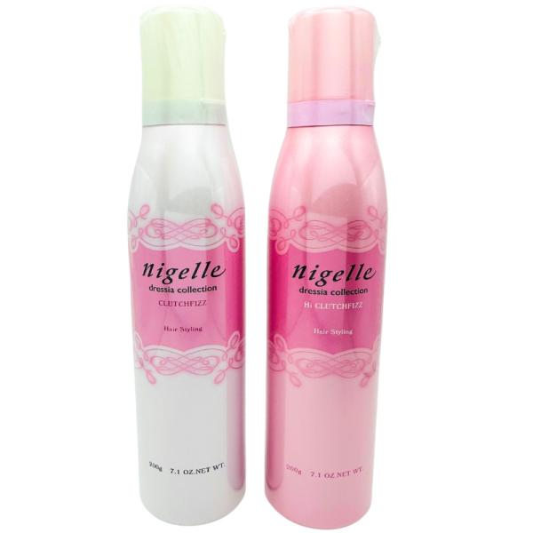 このスタイリングフォームは、保湿性を高める成分としてシアオイルを配合し、やわらかなウェーブとなめらかな毛束の表現を可能にします。シアオイルの潤いにより、髪に柔軟性と光沢を与え、ゆったりとしたウェーブを美しく保ちます。