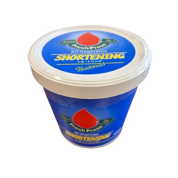 ●パーム油を使用したショートニングです。無水素添加製法により、人体に影響のあるとされているトランス脂肪酸をほとんど含んでいない商品になります。コロンビアの契約農園で栽培されたアブラヤシより抽出し製造されています。酸化を許さない！大変フレッシ...