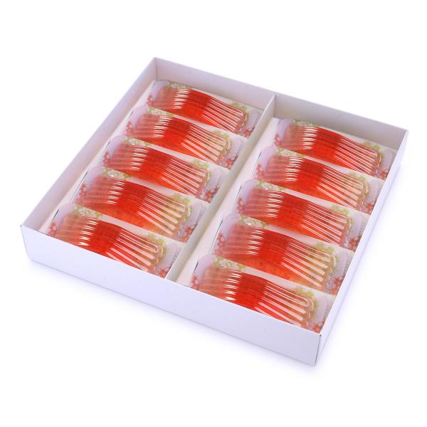 自家梅蔵で熟成させた甘い香りを放つ城州白梅に、赤色が鮮やかな梅の品種「露茜（つゆあかね）」を加え、寒天でとどめました。稜線を描いた象（かたち）は蒲生の丘を想像させます。お手土産や、大切な方への贈り物におすすめです。※標野は焼酎を使用していま...