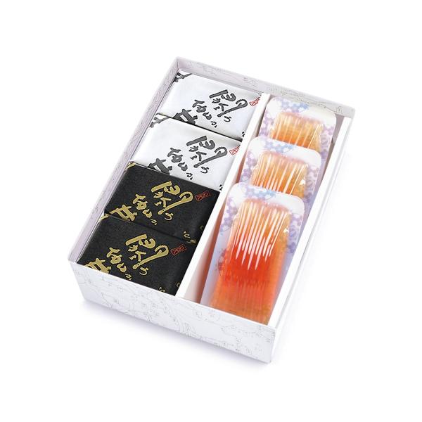 【閼伽井（黒蜜きなこ）】コシのあるしっかりとした羽二重餅に滋賀県産の大豆を使用したきな粉をまぶします。黒蜜をかけてどうぞ。【閼伽井（黒胡麻）】香ばしく風味豊かに焙煎した黒すりごまを羽二重餅にまぶしました。沖縄県産黒砂糖を使用した黒蜜をかけて...