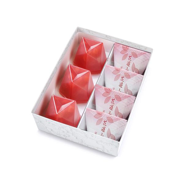 【花まとふ】あまおうと紅ほっぺの2種の苺を使用し、苺の美味しさをぎゅっと詰め込んだ季節限定の菓子です。【花遊山（はなゆさん）】桜葉香る道明寺に、ほんのり甘いこし餡を。春の陽気に誘われて、そんな心浮き立つ景色をあらわしました。※予告なくパッケ...