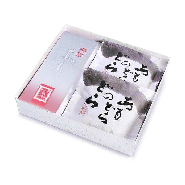 やわらかな羽二重餅と、やさしくほどける小豆を合わせた代表銘菓〈あも〉。代表銘菓「あも」に合うようにしっとりと焼き上げたどらやきの皮「あもどらのどら」の詰合せギフトです。どらやきの皮で「あも」を挟み、手づくりどらやきとしてお召し上がりいただけ...