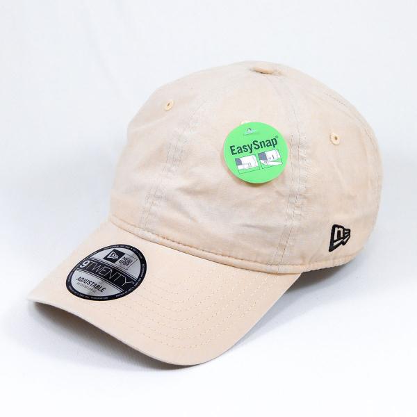 ミニマルな無地デザインと軽やかな風合いが魅力の、春夏に最適なベーシックキャップです。軽量かつ丈夫なコットンタイプライター生地を採用した、ハリのある風合いが特徴のコレクションとなっています。 フラッグロゴのみを配したシンプルな無地デザインでシ...