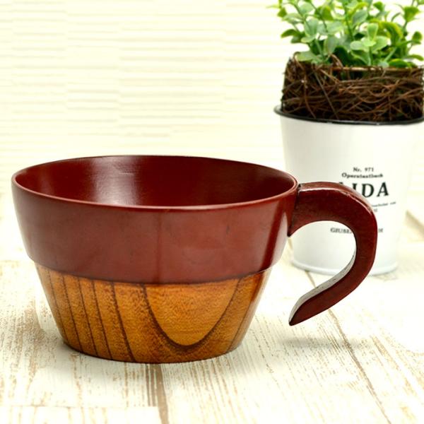 あたたかい質感の木製漆器のカップ・コップ 木製漆器は口元が優しく、滑らかな手触り。おうちカフェのような優しいカップ。収納時積み重ねることが可能なスタッキングタイプ。サイズ(約):直径11.3×高さ6.5cm(持ち手を含めた横幅:約14.3c...