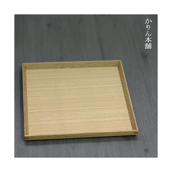 高級料亭の雰囲気を醸しだす、高級日本製タモトレー。木目の美しさ、ナチュラルな風合いでのお食事はいかが？和洋問わず器とのあわせやすさが特徴で、使い勝手がとても良い品です。ご家庭用でも一人一人のお膳としてもご利用していただくと豪華な食卓になりま...