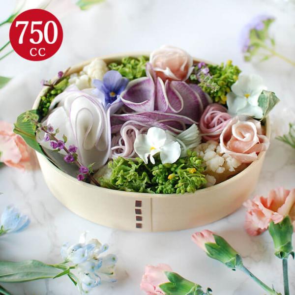 曲げわっぱは呼吸するお弁当箱 お弁当の余分な水分を逃し、必要な水分を保つので ご飯がふっくらもちもちをキープします １．梅雨・夏はおかずが傷みにくい ２．冬はご飯が固くなりにくい 高級感が漂い、杉の香りの良さや食べ物をより一層 美味しくさせ...