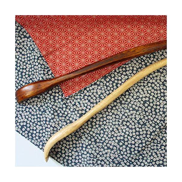 孫の手は木製の緩やかラインが人気！かゆいところに手が届く。まごの手であなたの背中をかいて下さい♪サイズ 45cm材質 木製漆／ウレタン塗装【外国製】※当店の商品は、実物と写真で質感が異なる場合がございます。※同じ商品でも木目（木製品のみ）、...