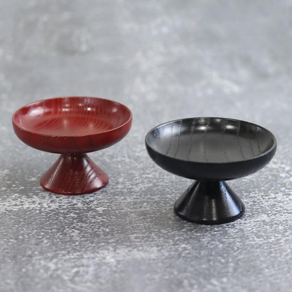 お正月などの特別な日に。珍味入れとしても。サイズ(約):直径7×高さ4cm材質：木製 うるし【外国製】【食洗機不可・電子レンジ不可】※当店の商品は天然素材の為、実物と写真で質感が異なる場合がございます。※同じ商品でも木目（木製品のみ）、重さ...