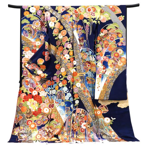 世界で活躍するブライダルデザイナー桂由美氏によって手掛けられた、ハイセンスなお振袖のご紹介です。ドレス製作で培われた女性なら誰もが心ときめくエッセンスを効かせたデザインが、和装の世界と見事に融合した金彩友禅の技。こちらのお品を製作しましたの...