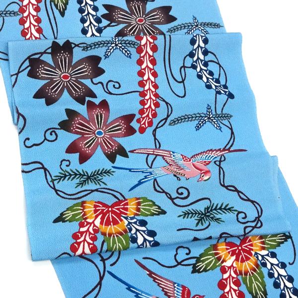 紅型三宗家の1つとして、その伝統継承と発展に努め代々制作を続けられる「城間家」城間びんがた工房。王朝伝統の装束からファッションへ、その心と技を受け継ぐ15代当主である城間栄順氏が手がけました、琉球紅型染め名古屋帯をご紹介いたします。沖縄の海...