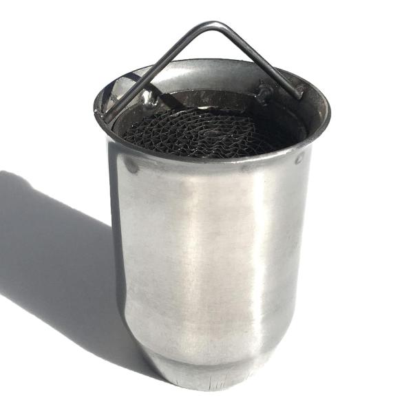 「商品情報」「主な仕様」特徴：バイクのマフラーに取り付けることで、騒音を軽減できる、取手付き・差し込み式で取付簡単なインナーサイレンサーです。インナーバッフルは、50.8mm用と60.5mm用からお選びいただける、マフラー 触媒です。サイレ...