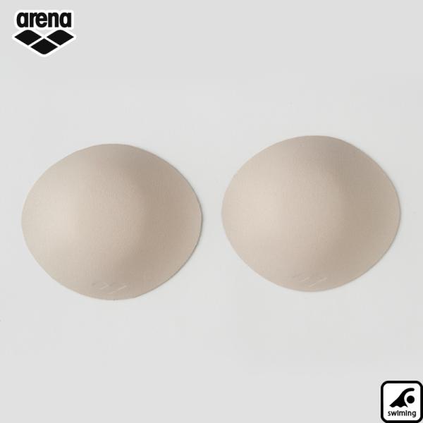 競泳用水着、トレーニング水着などに対応可能な差し込みタイプの胸パッド。どのような胸の形も合うような形状を採用し、また裏生地にナノフロント素材を仕様することで激しく泳いでもズレにくく、フィット感の高いパッド。また水着に透けにくいベージュを採用...