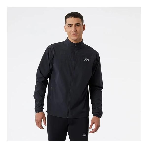 目の細かいリップストップ素材を使用し、ソリッドカラーでスタイリッシュに仕上げたAccelerateジャケット。シンプルなデザインながら袖口バインダーに夜間・早朝時の視認性を高めるリフレクト糸を編み込むなど、細部の仕様にこだわったデザイン。便...