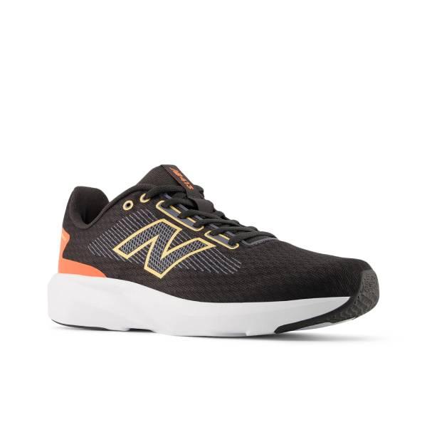 ジョギング、ウォーキング、ジムから普段履きまで活躍するマルチモデル「M413v3」に、シーズナルカラーが登場通気性と耐久性に優れたメッシュアッパーが靴内の快適さを持続し、サドル部の3Dプリントが中足部のサポート保形性を確保足裏のワイド設計が...