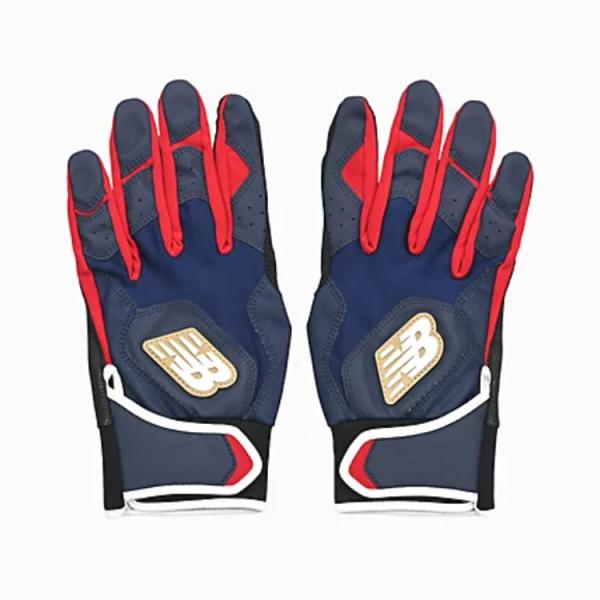 大谷選手着用のバッティンググローブからインスパイアを得たグローブのテイクダウンモデル。平側の素材はドットの凹凸によりグリップ力を追求した合成皮革を使用。甲側は吸汗速乾性に加えて、接触冷感、UVプロテクションの機能も備えたニット素材を使用し、...