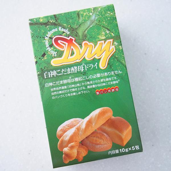 発売元：サラ秋田白神ふんわりやわらかく無添加で素材本来の味を引き出すパンがご自宅で作れます。しかも、一般的な天然酵母と比べて驚くほど短時間で、取り扱いも簡単。予備発酵及び種起こしの必要はありません。その強い発酵力により、通常のイーストと同じ...