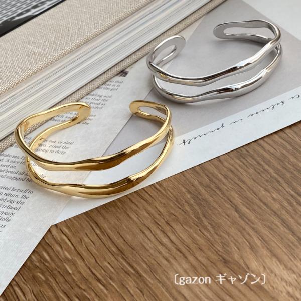 〔gazon ギャゾン〕バングル　ワイドバングル　シルバー　ゴールド　カジュアル　ウェーブ　シンプル　幅広　ブレスレット　レディース アクセサリー２連のウェーブラインが洗練されたイメージのバングルです。これひとつでおしゃれに決まります！上品...