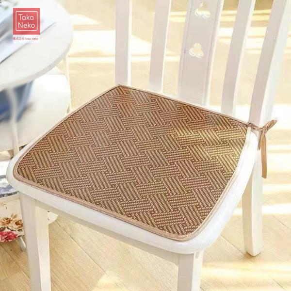 1←◇□●◆→：【製品仕様】馬蹄形：40*40*32cm、45*42*35cm、50*47*40cm。正方形：40*40cm、45*45cm、50*50cm。。厚ての生地に両面使えて、高級感を演出。そして、肌触りいいポリエステル、綿の組成な...