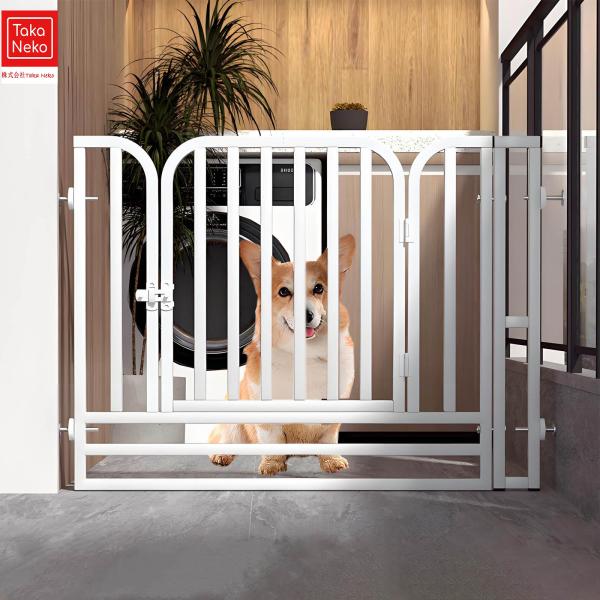 【安全性と穴あけ防止】 4cmの暗号化されたフェンスの隙間により、小型および中型のペットが穴を開けたり、動けなくなったりすることが効果的に防止され、誤って危険な領域に入ることなく自由に移動できます【柔軟な調整】ドアレールの幅は自由に調整でき...