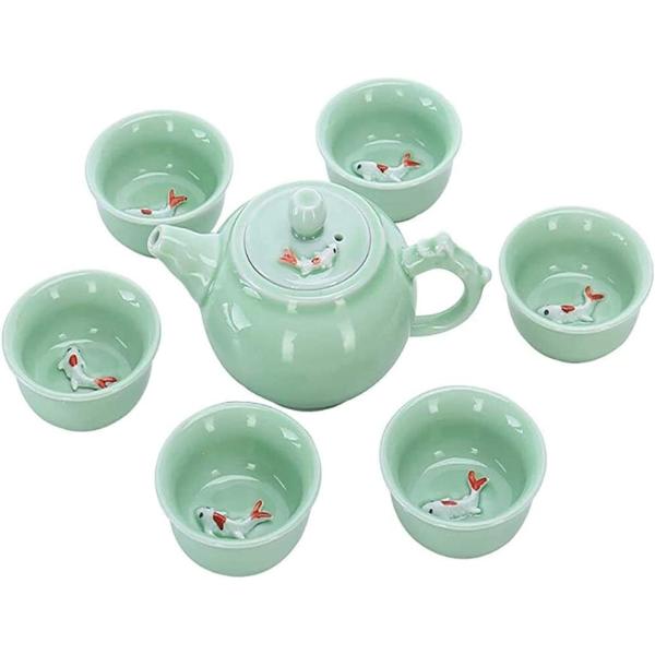 ? この古典的なデザインは、伝統的な現代の好みを補完するもので、結婚式、休日、その他の特別な機会への人気のある贈り物をしました。? 鯉の形状は、特にカップとティーポットの蓋の底面に設計されています。お茶を注いだ後、それがカップの中に鯉泳ぐよ...