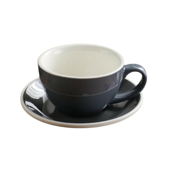 【高品質素材】高品質のセラミック素材を使用し、安全で耐久性があります。安心してお使いいただけます。【鮮やかな色彩】スタイリッシュなタッチの磁器マグカップの鮮やかな色彩が、朝を明るく演出します。コーヒーや紅茶の雰囲気を楽しめます。【人間工学に...