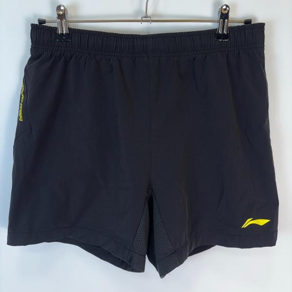 [ブランド] リーニン[タイプ] ゲームパンツ ハーフパンツ ショートパンツ[表記サイズ] L[カラー] ブラック[総丈] 約38cm[ウエスト] 約36cm[状態] 汚れや傷みなどなく、良好です。