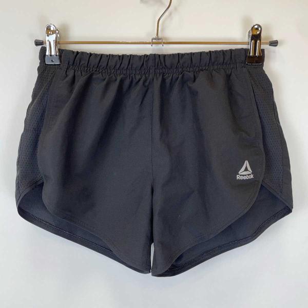 [ブランド] リーボック[タイプ] ランニングショーツ SPEEDWICK[表記サイズ] S[対象] レディース[型番] CV6761 16U502[カラー] ブラック[総丈] 約25cm[ウエスト] 約31cm[股上] 約27cm[股下]...