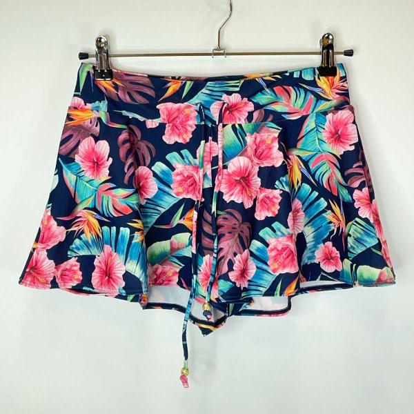 [ブランド] San-ai Resort 三愛[タイプ] ショートパンツ 花柄[表記サイズ] M[対象] レディース[カラー] ネイビー/ピンク[総丈] 約28.5cm[ウエスト] 約32.5cm[状態] 汚れや傷みなどなく美品です。※クリ...