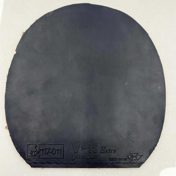[ブランド] ヴィクタス[タイプ] V 15 エキストラ 黒 MAX 卓球ラバー[縦(最大)] 約152mm[横(幅/最大)] 約145mm[下辺] 約95mm[状態] 使用感はありますが、目立ったダメージはみられません。