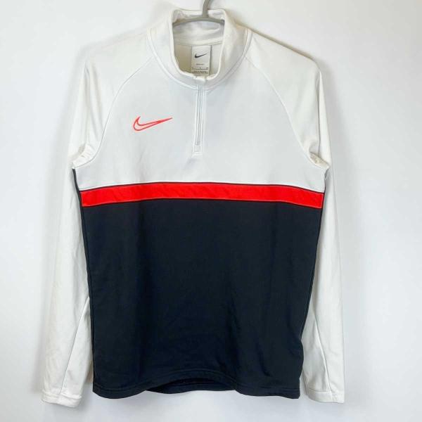 [ブランド] ナイキ[タイプ] アカデミー 21 L/S ドリルトップ[表記サイズ] S[型番] CW6111-016[カラー] ブラック/ブライトクリムゾン[身幅] 約47cm[着丈] 約65cm[状態] 多少の使用感がありますが、傷みや...