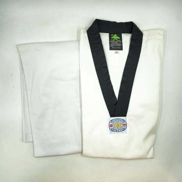 [タイプ] PINE TREE SANG MOOSA Taekwond APPROVED テコンドー 道着[表記サイズ] 160[身幅] 約57cm[着丈] 約68cm[総丈] 約93cm[ウエスト] 約26cm[状態] 未使用長期保管品(...