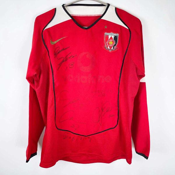 [タイプ] 浦和レッズ 支給品 練習用ユニフォーム サイン入り(#13 鈴木啓太 #7 酒井友之 #20 堀之内聖 #14 平川忠亮 ほか)[表記サイズ] M[状態] 選手実使用につき、かなり使用感があります。