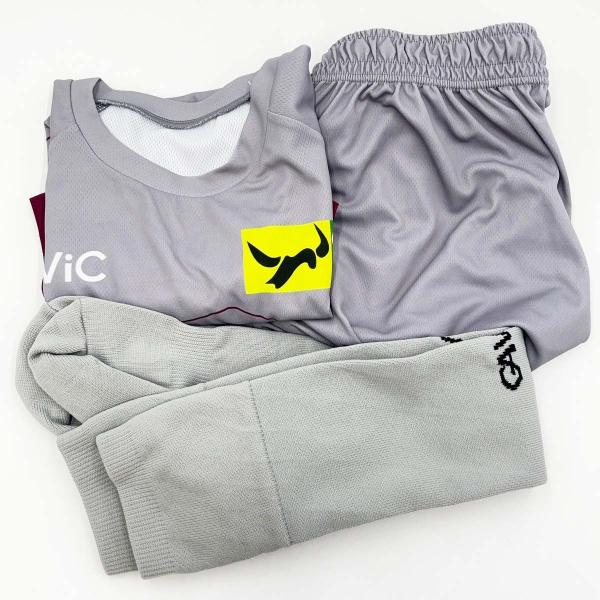 [タイプ] 北海道Corrida・de・Toros コリーダ・デ・トロス  フットサル #3 ユニフォーム[表記サイズ] L[サイズ] シャツ/身幅約51cm×着丈約71cmパンツ/ウエスト約33cm×総丈約50cm[状態] 使用感があり、...