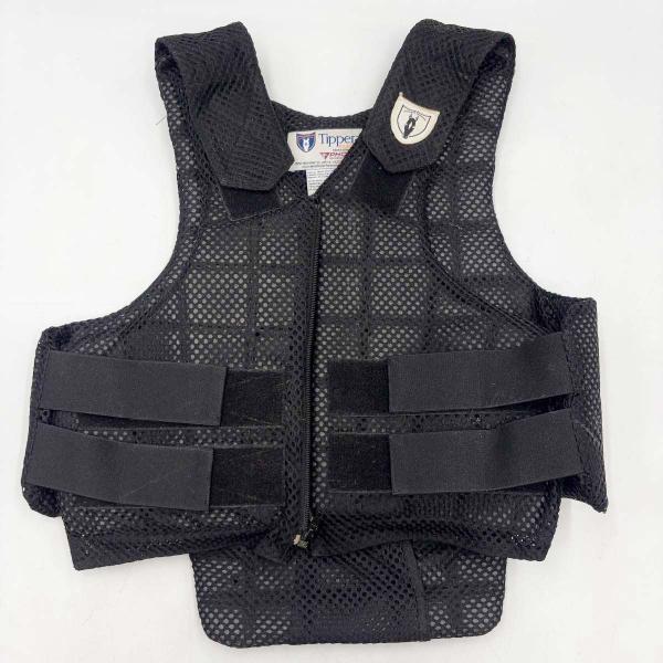[ブランド] ティペラリー Tipperary phoenix[タイプ] 乗馬用プロテクター ベスト YL[カラー] ブラック[身幅] 約50cm[着丈] 約47cm[状態] 使用感があり、汚れがみられます。チャック部分にコケのようなものが...